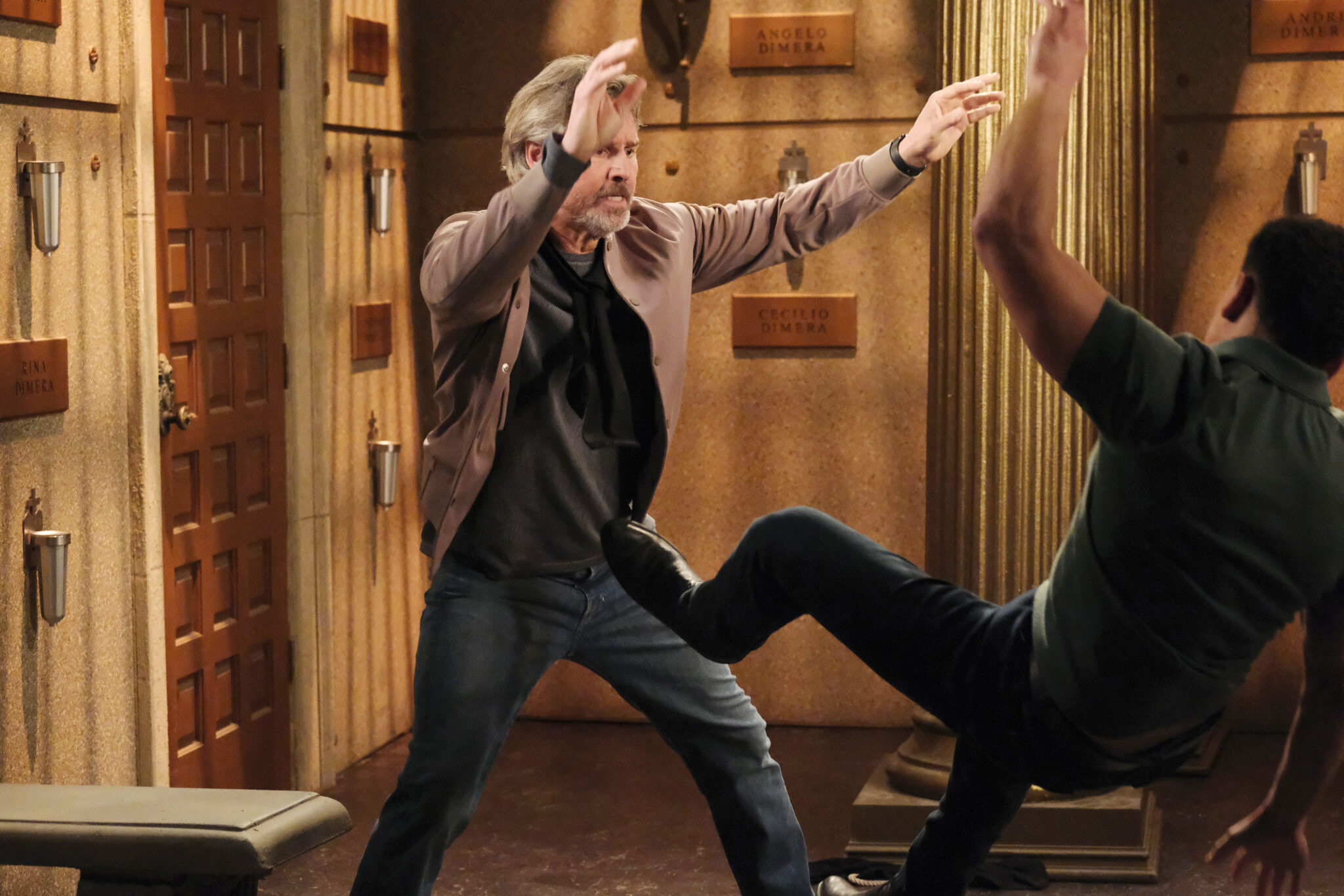 Days of our Lives Recap Dec 22: The kidnapper is revealed, Brady visits ...