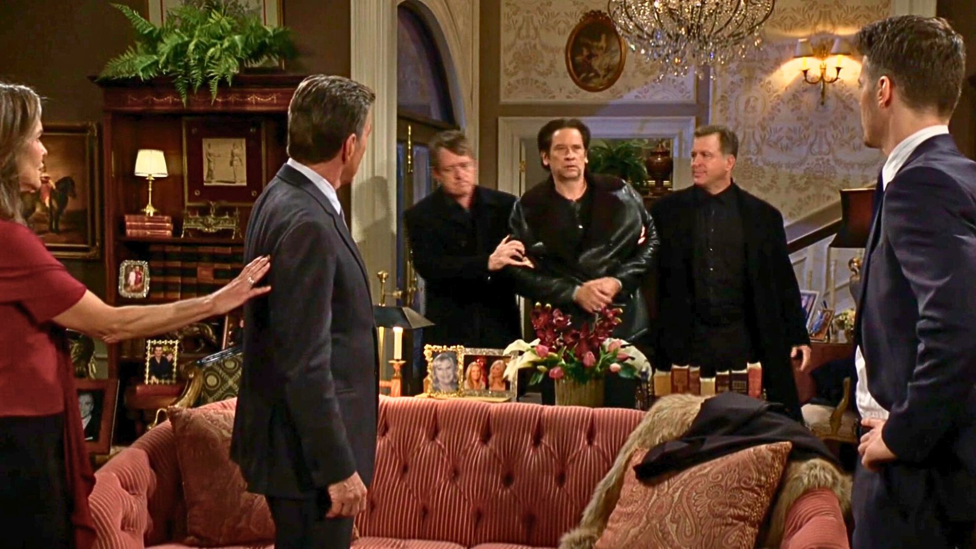 The Young and the Restless Recap Jan 8: Audra and Holden reconnect ...